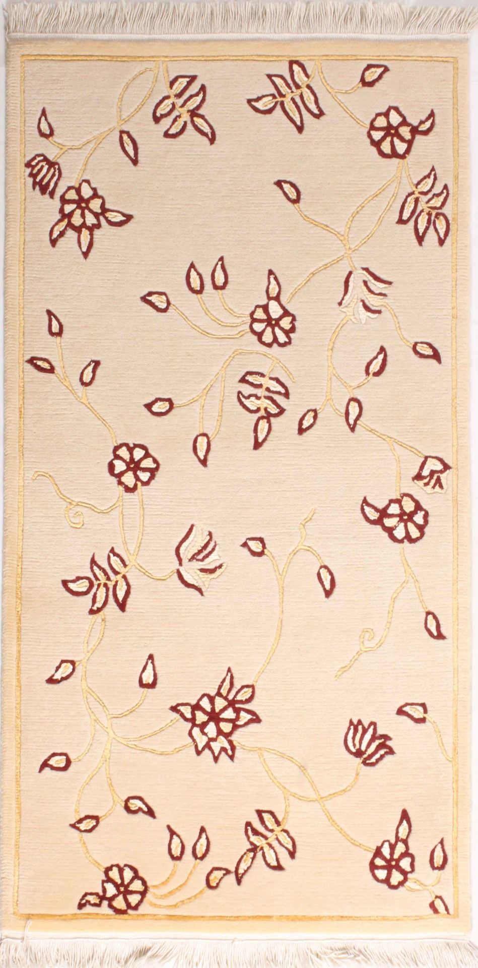 Handmade Carpet with Sprinkled Flower Pattern